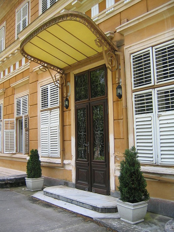 Săvârşin Castle, owned by the royal family of Romania ...